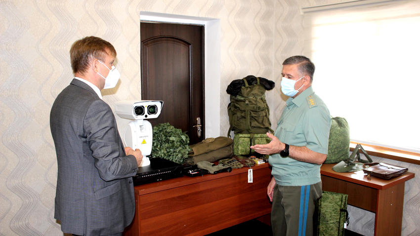 OSCE Programme Office donates thermal cameras to Tajik Border Troops ...